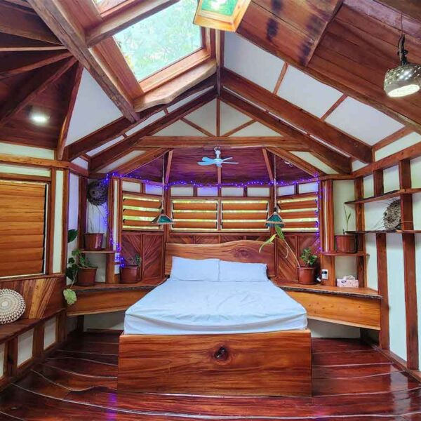 Sky View Treehouse - Tukulolo Grounds | Tongan Treehouse Resort