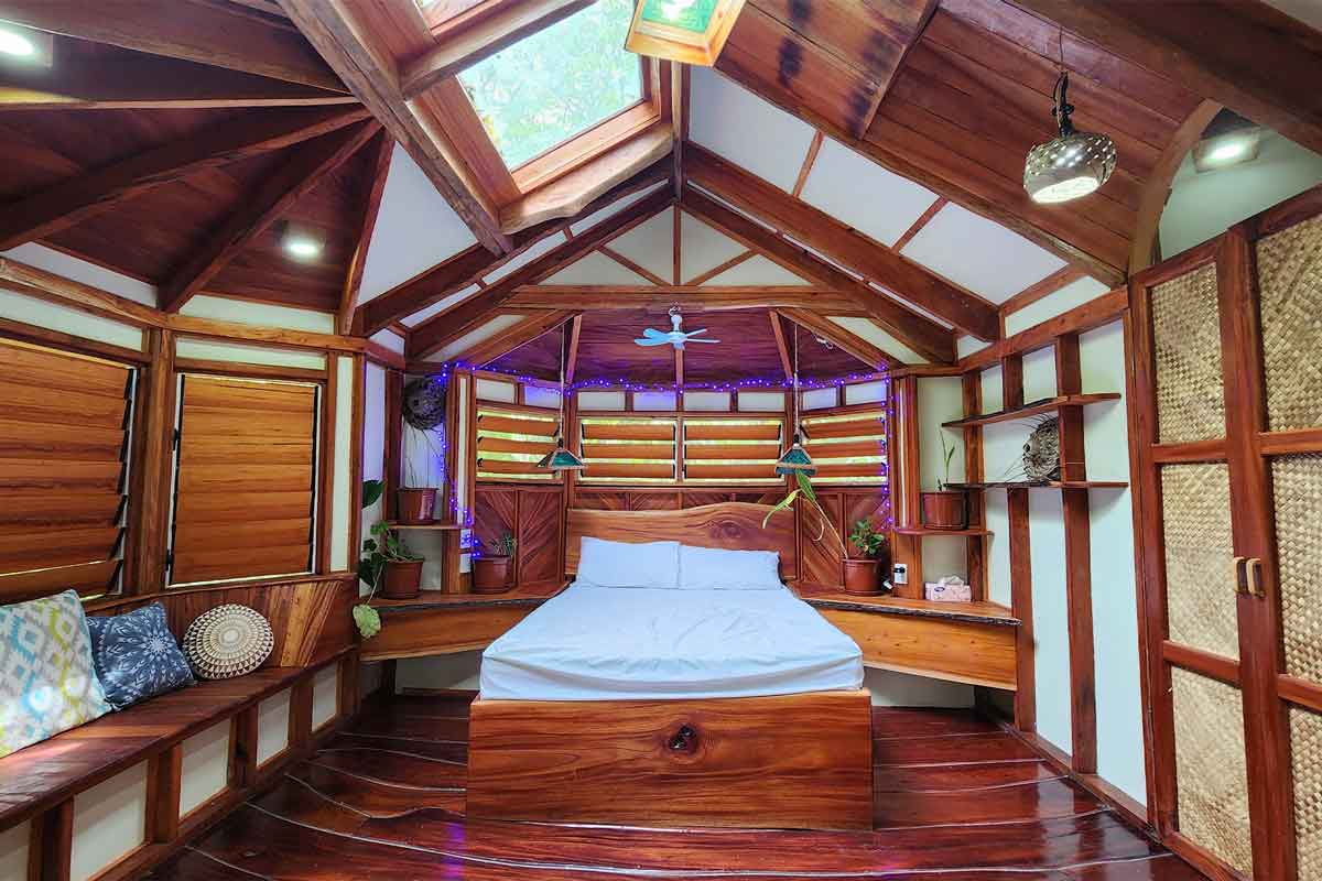 Sky View Treehouse - Tukulolo Grounds | Tongan Treehouse Resort