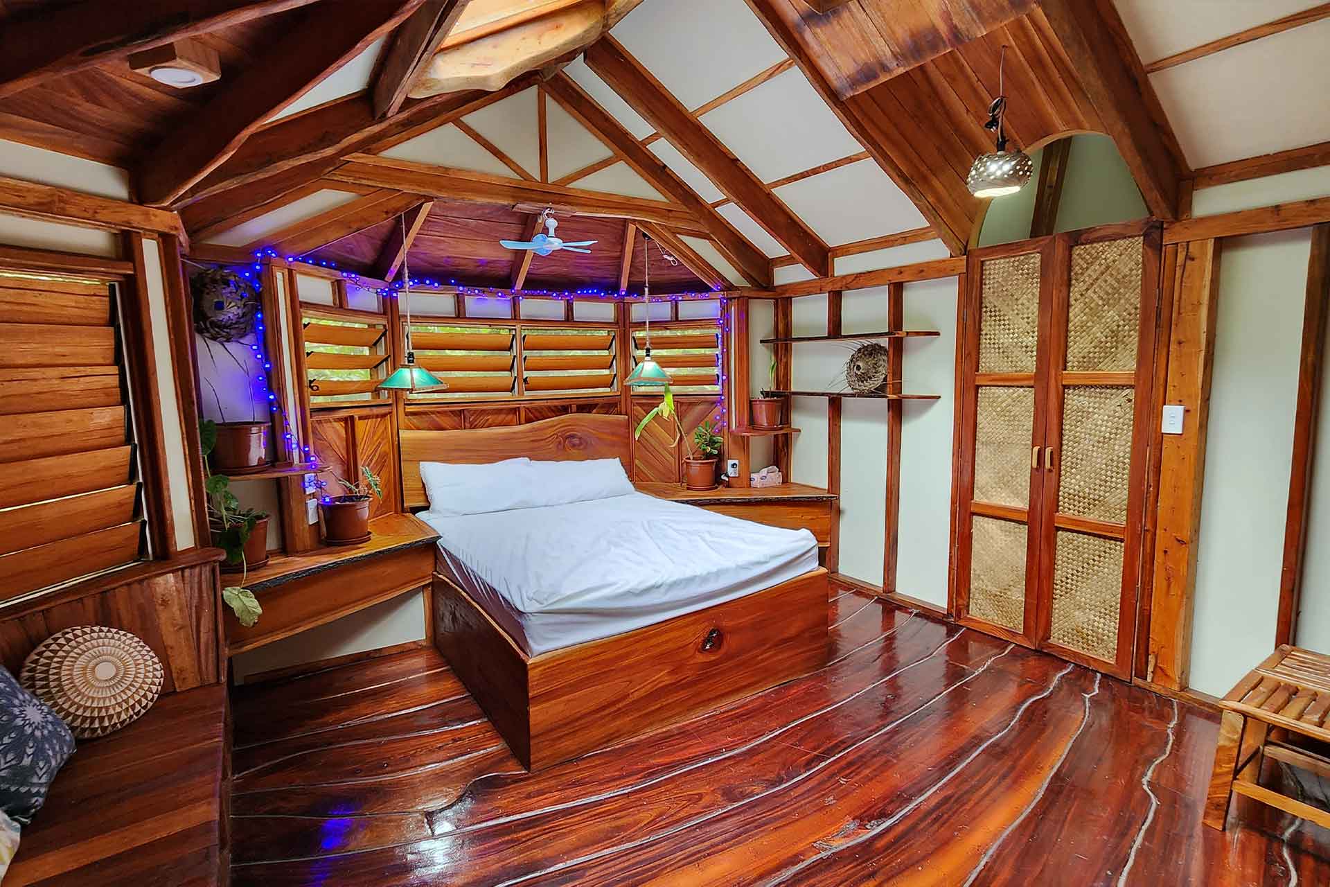 Sky View Treehouse - Tukulolo Grounds | Tongan Treehouse Resort