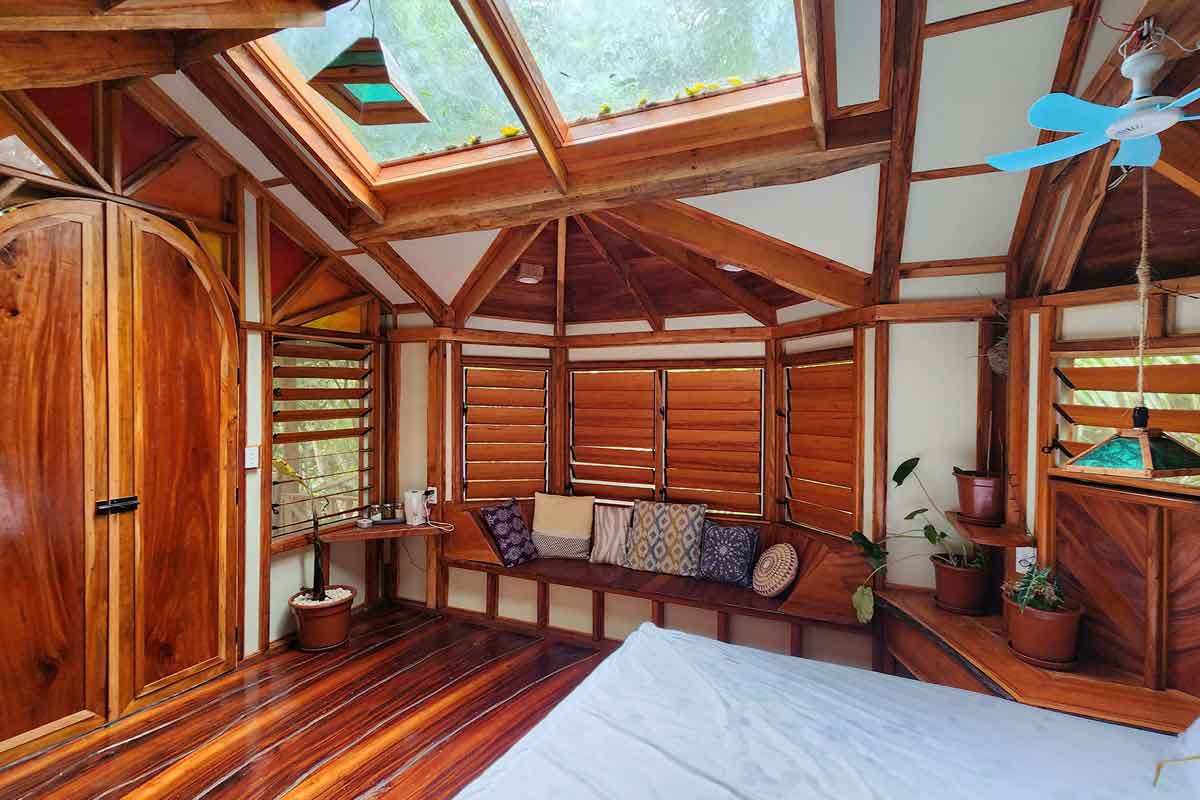Sky View Treehouse - Tukulolo Grounds | Tongan Treehouse Resort