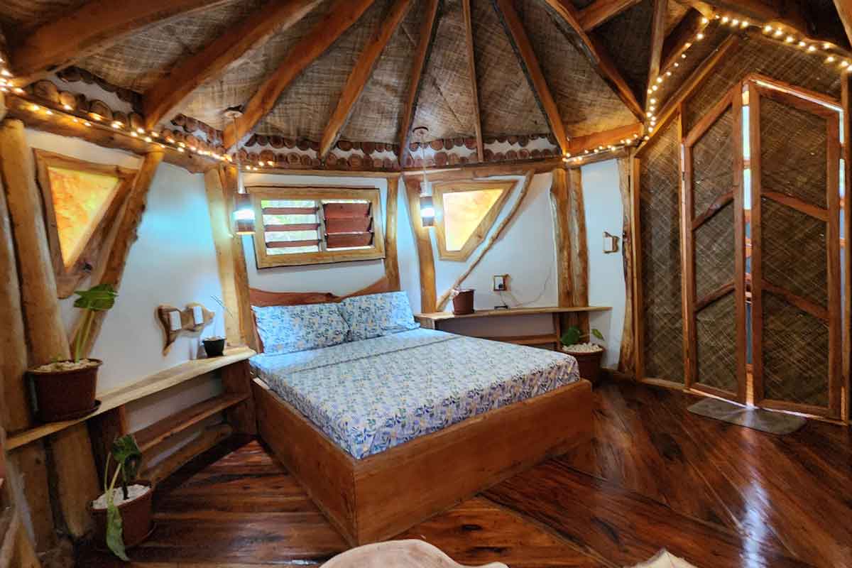 Cozy Canopy Treehouse | Unique Lodging at Tukulolo Grounds
