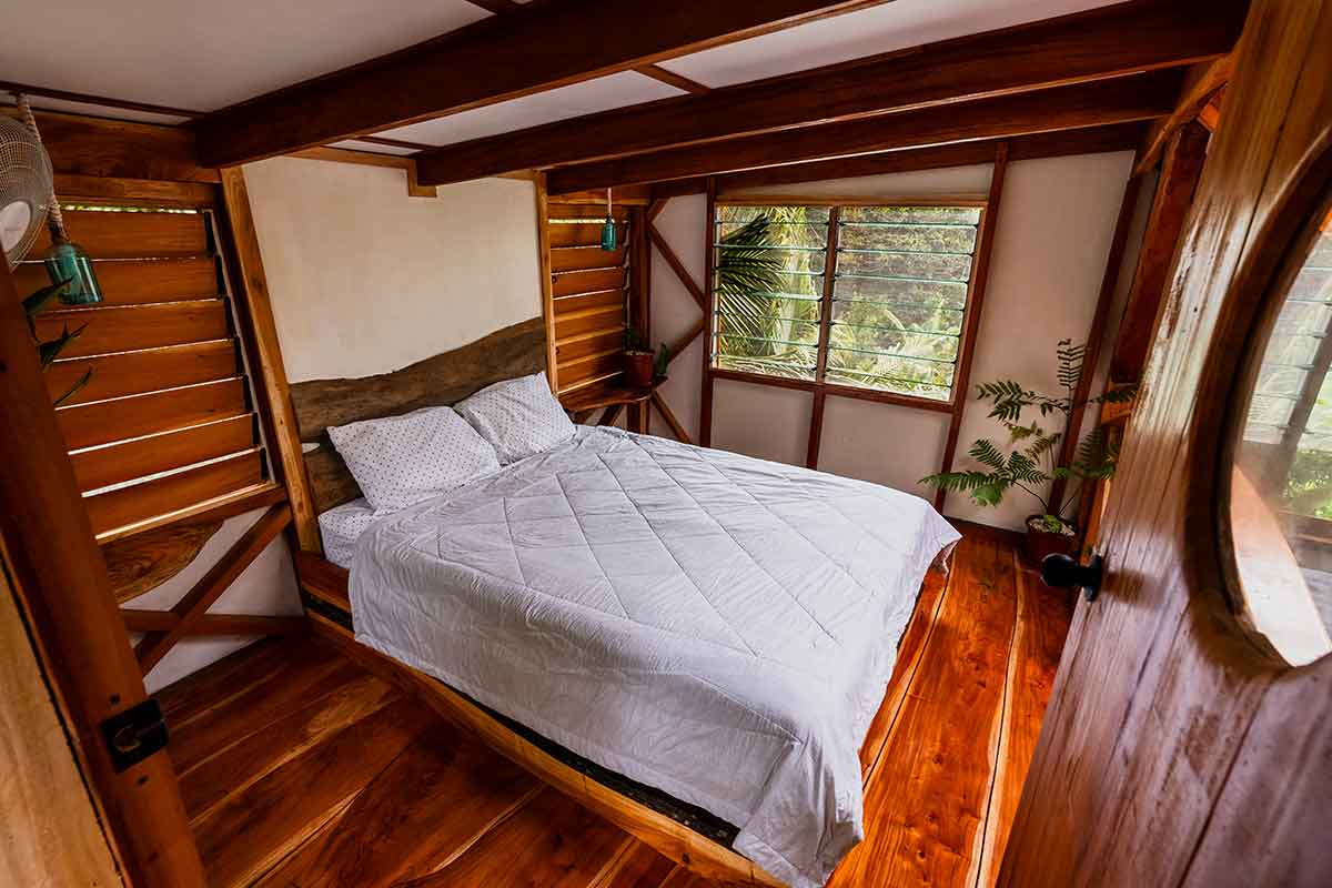 Two Bed Loft Treehouse - Tukulolo Grounds | Tongan Treehouse Resort